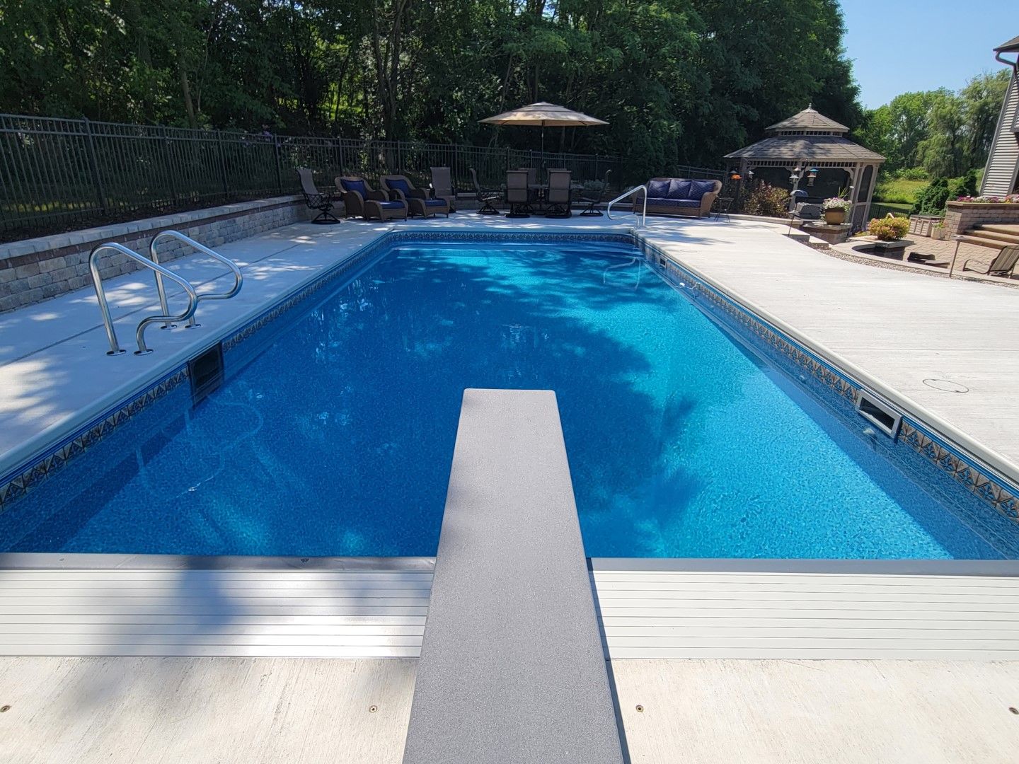 Automatic Pool Covers - Penguin Pools